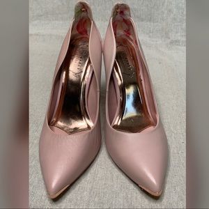 Ted Baker London | Shoes | Ted Baker London Melisandre Leather Pump ...